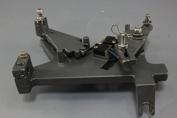 OMC 914923 Shift Assist Bracket Interrupt Switch 0986900 4.3L 5.7L 5.8 ...