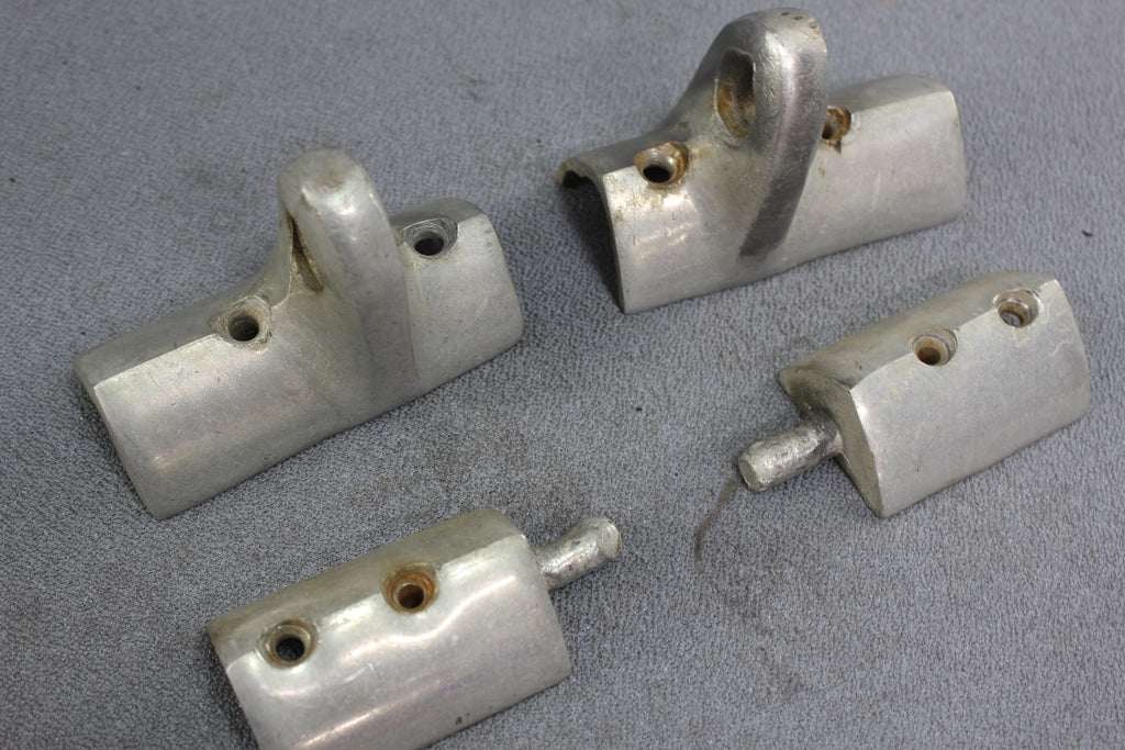 Glastron CVX 16 Vintage Motor Box Cover Hinge Doghouse Bracket Boat Ha ...